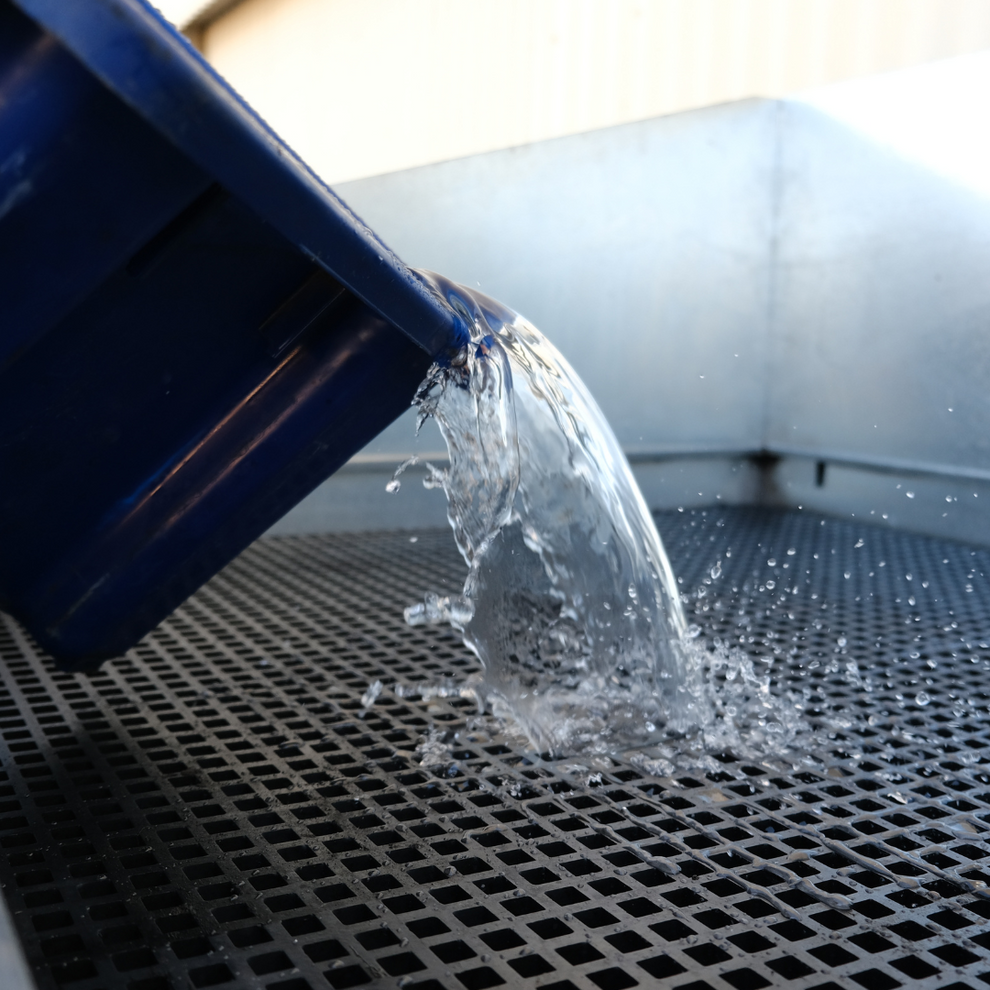 EZ-Flow base tray with Splashguard and Lid – EZ-FLOW Waste Oil ...